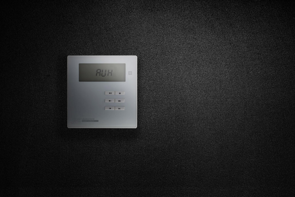 WALLAMPmedia - Wall-mounted amplifier 2x10W